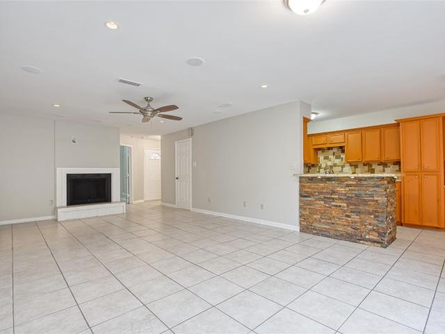 17163 Beaver Springs Dr, Unit 14, Houston, TX 77090 | MLS #87313 | Compass