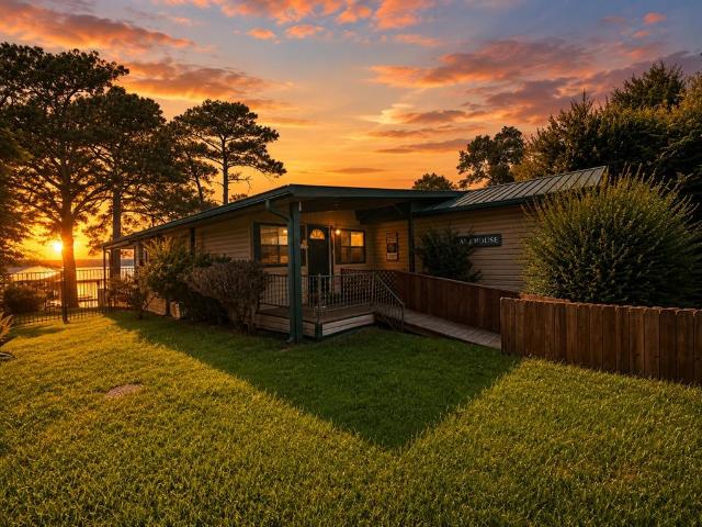 17160 Lakeview Drive