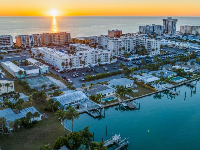 17161 2nd St E, North Redington Beach, US, FL