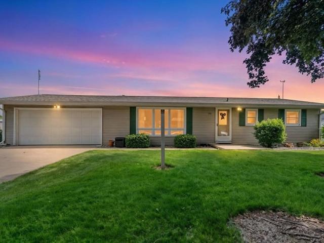 1716 Mayfield Cmn, Goshen, IN 46526