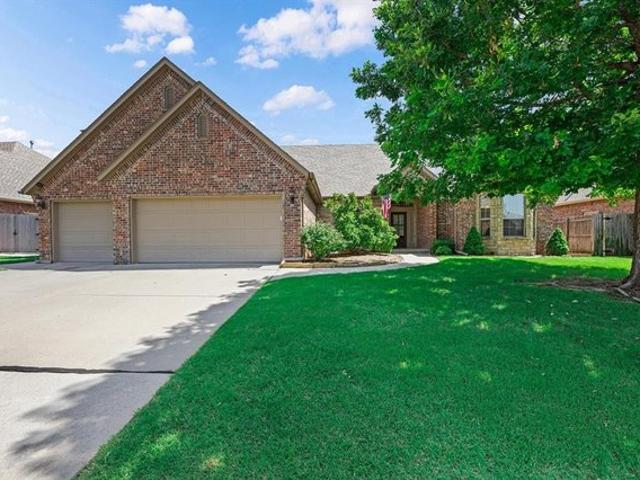 1716 NW 184th St, Edmond, OK 73012