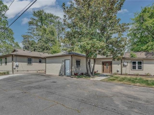 1716 Nekoma St, Marietta, GA 30068