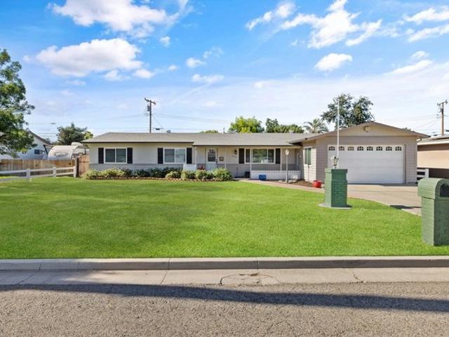 1716 E Academy Ave, Tulare, CA 93274
