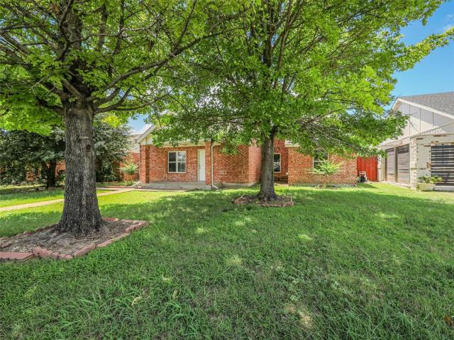 1716 E Parker Road