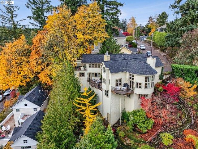 1716 SW High St, Portland, OR 97201