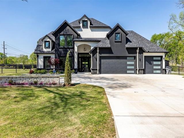 1716 S 94th East Ave, Tulsa, OK 74112