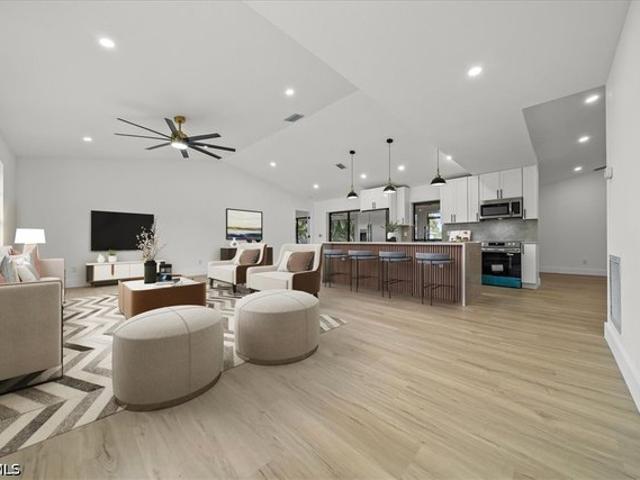 1716 SE 8th Ter, Cape Coral, FL 33990