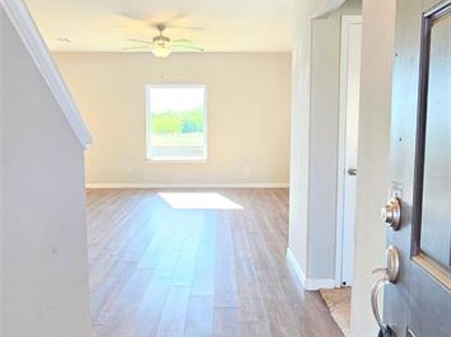 1716 Vermilion Lane