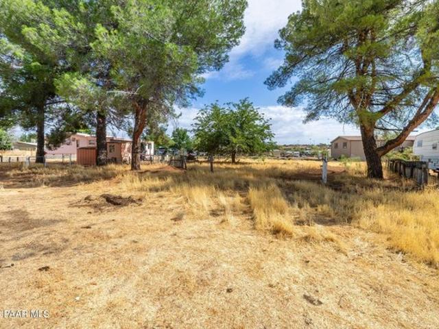 17170 E Peach Tree Rd, Mayer, AZ 86333