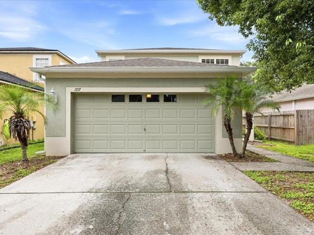 1717 Mosaic Forest Dr, Seffner, FL 33584