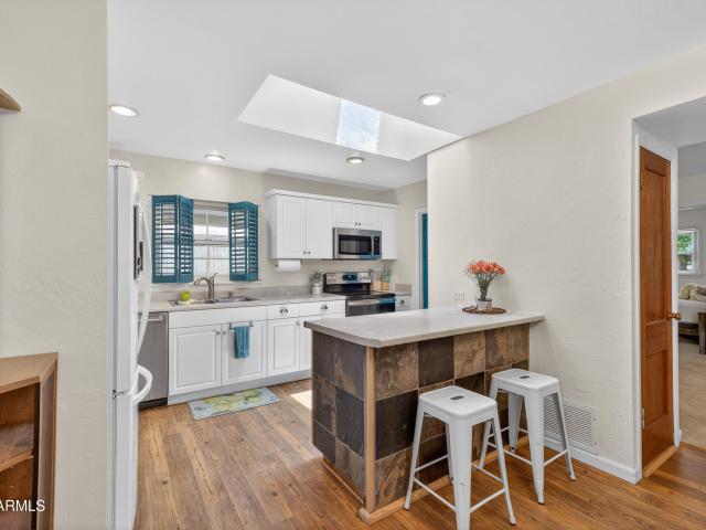1717 N Turquoise Drive