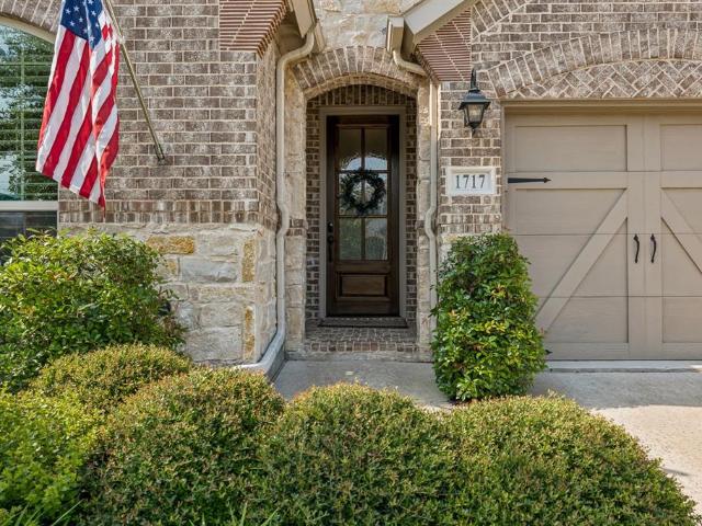 1717 Bird Cherry Lane