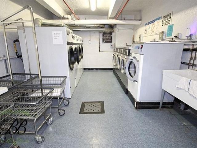 1717 East 18th Street, Unit 4P