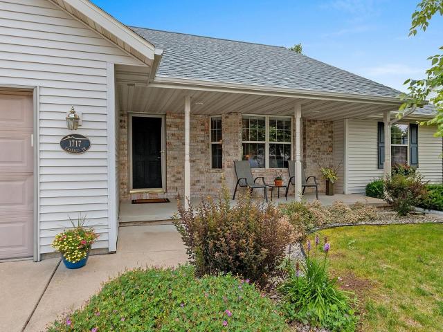 1717 emerald drive