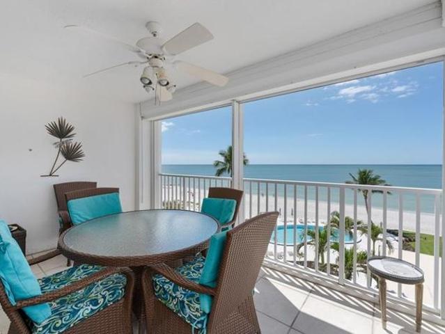 1717 Gulf Shore Blvd N #403, Naples, FL 34102