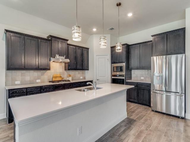 1717 Green Valley Way