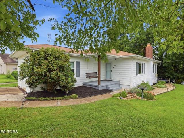 1717 Jefferson Ave, Maryville, TN 37804
