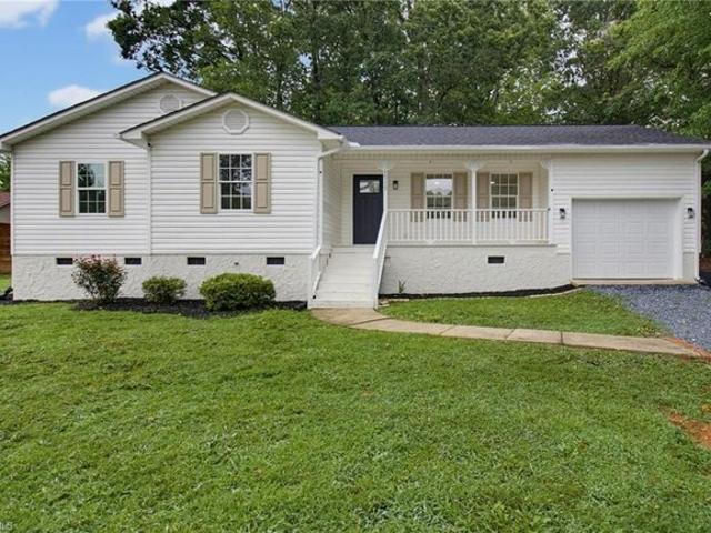 1717 Lantern Dr, Asheboro, NC 27205