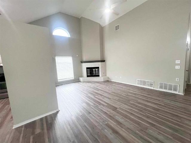 1717 Pinnacle Lane