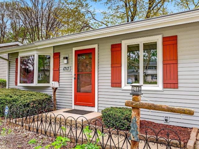 1717 Prairie Road