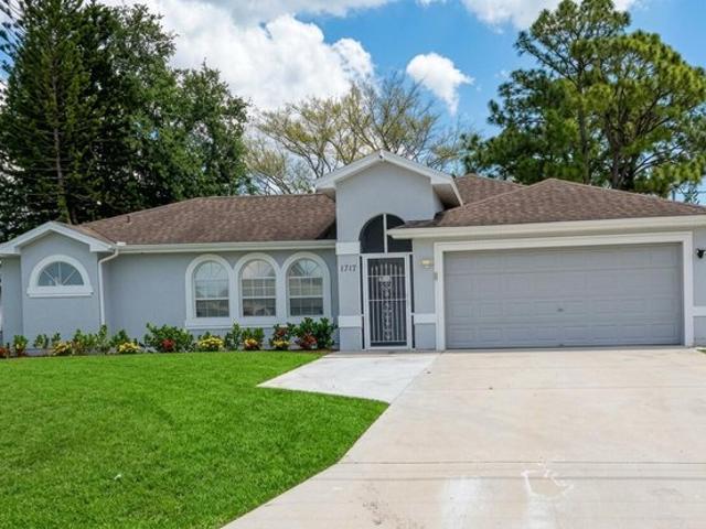 1717 SW Burlington St, Port Saint Lucie, FL 34984