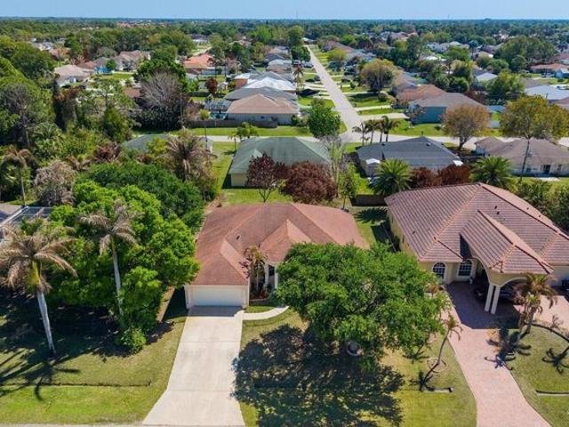 1717 SW Erie St, Port Saint Lucie, FL 34953