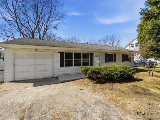 1717 S 5th Pl, St. Charles, IL 60174 | Compass