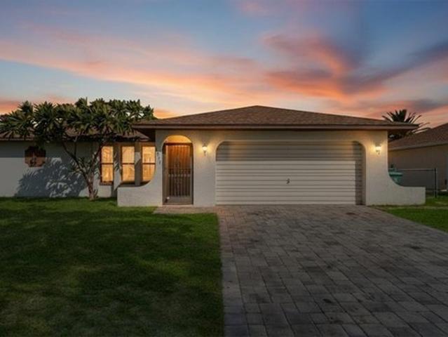 1717 SE 11th Ter, Cape Coral, FL 33990