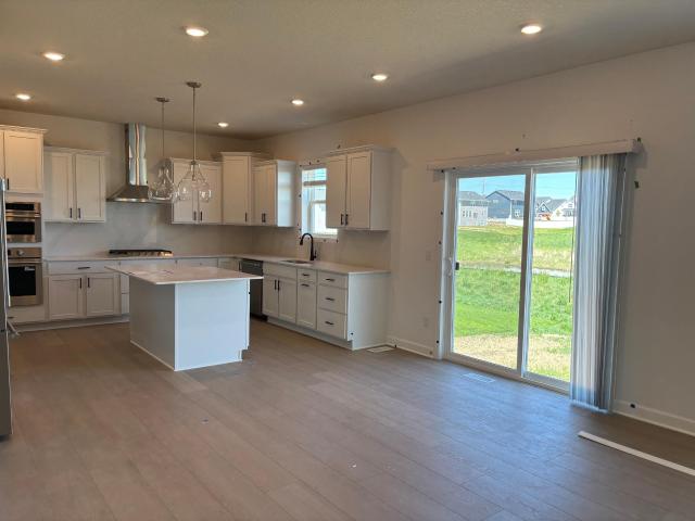 1717 Upper 143rd Street E