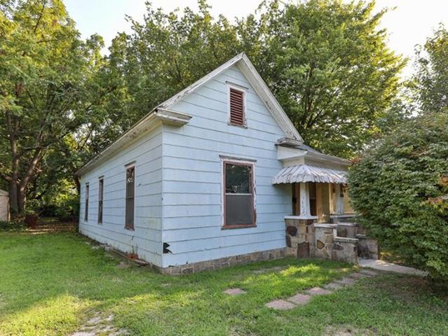 1717 W Atlantic St, Springfield, MO 65803