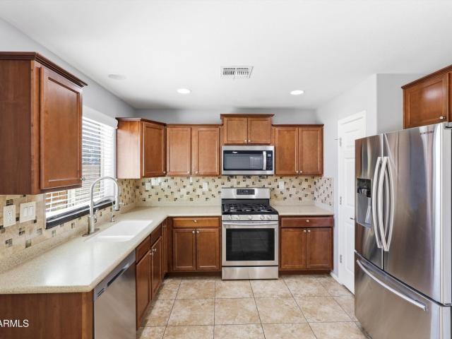 1717 w buckhorn trail