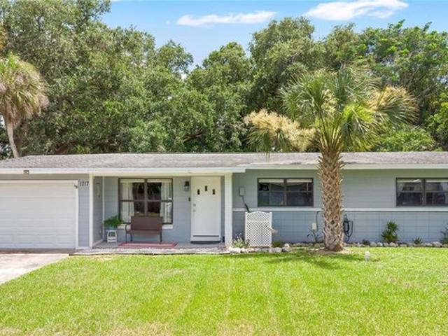 1717 White St, Titusville, FL 32796