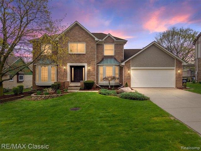 17183 Summit Dr, Northville Township, MI 48168
