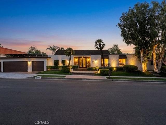 17180 Ballinger St, Northridge, CA 91325