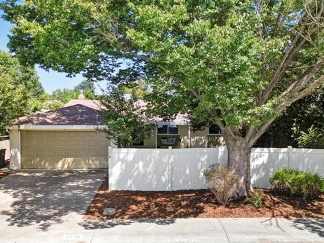 1718 Manzanita Ln, Davis, CA 95618
