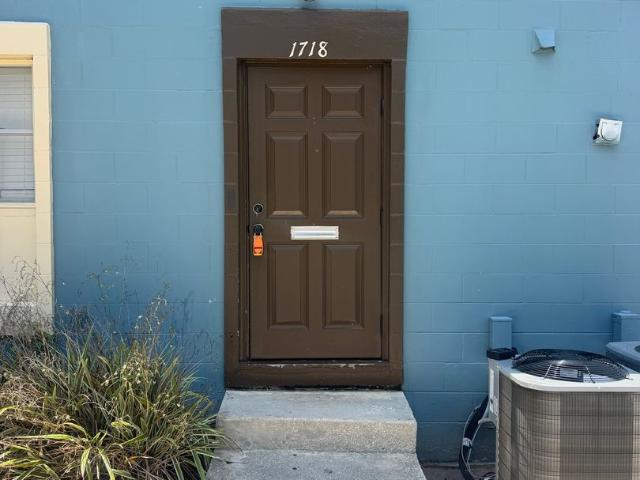 1718 NE 3rd Street, 2 beds, 1 full and 1 half bath