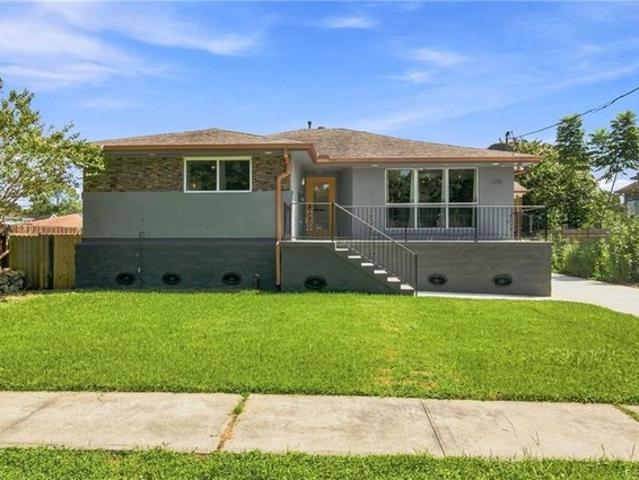 1718 Burbank Dr, New Orleans, LA 70122