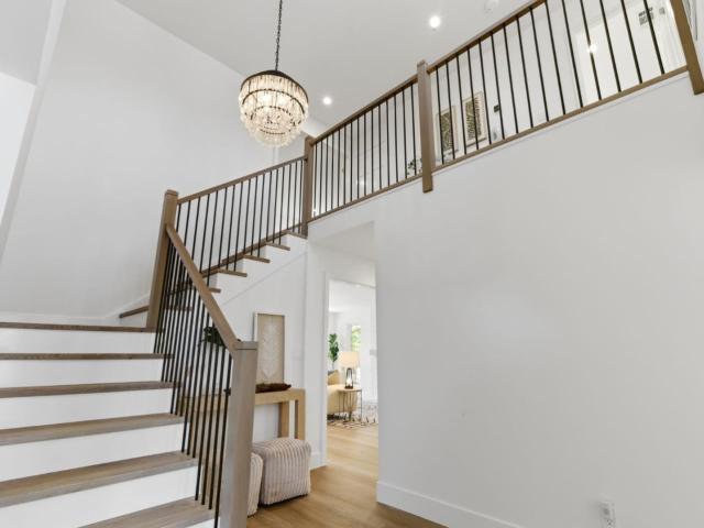 1718 Carleton Court