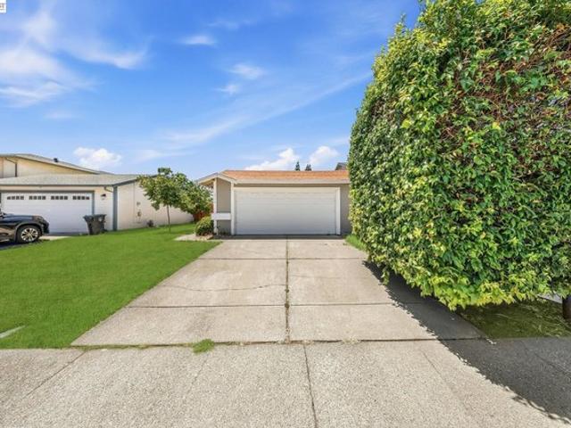 1718 Daniel Ct, Fairfield, CA 94533