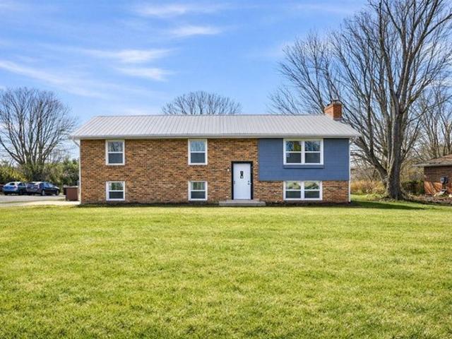 1718 Erin Way, Bowling Green, KY 42104