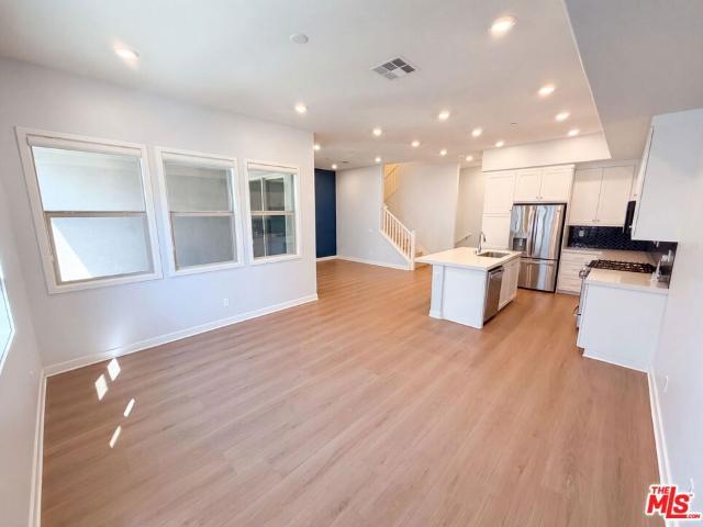 1718 Hollyleaf Terrace