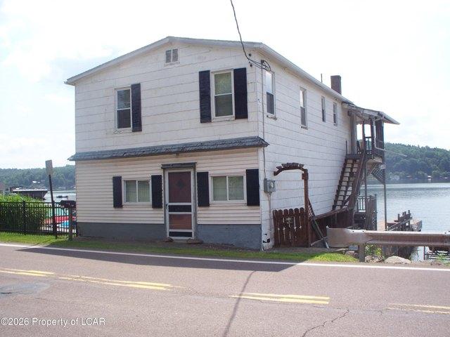 1718 Lakeside Dr, Harveys Lake, PA 18618