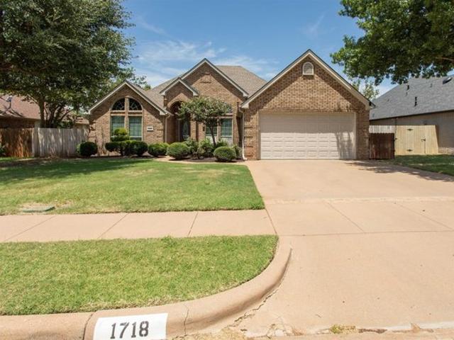 1718 Rockridge Dr, Wichita Falls, TX 76310