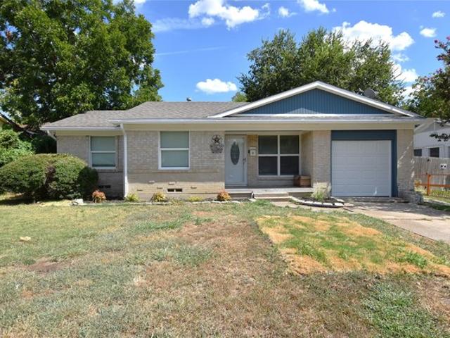 1718 Summit St, Mesquite, TX 75149