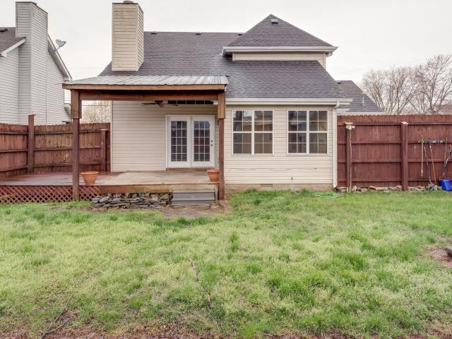 1718 University Dr