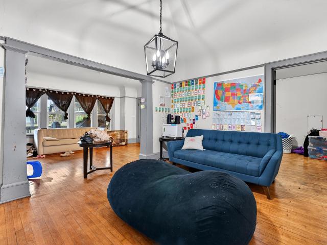 1718 W Capitol Dr, Unit 1720