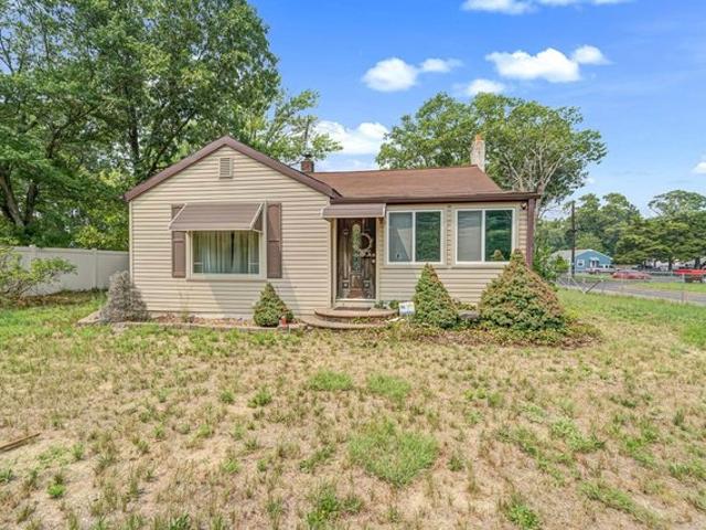 1718 W Chestnut Ave, Vineland, NJ 08360