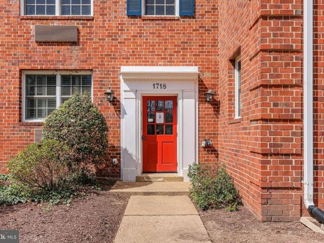 1718 W Abingdon Dr Apt 103, Alexandria, VA 22314
