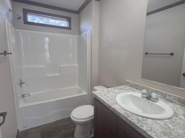 17193 Northall St, Macomb, MI 48044