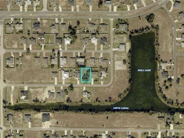 1719 NE 33rd Ln, Cape Coral, FL 33909